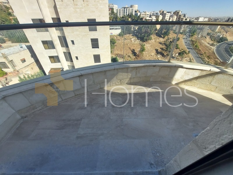 Duplex apartment with roof for rent in Jabal Amman building area 230m ...