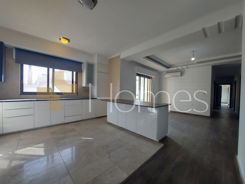 Duplex apartment with roof for rent in Jabal Amman building area 230m ...