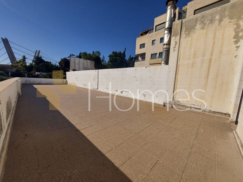 Duplex apartment with roof for rent in Jabal Amman building area 230m ...