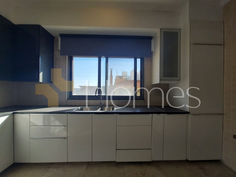 Duplex apartment with roof for rent in Jabal Amman building area 230m ...