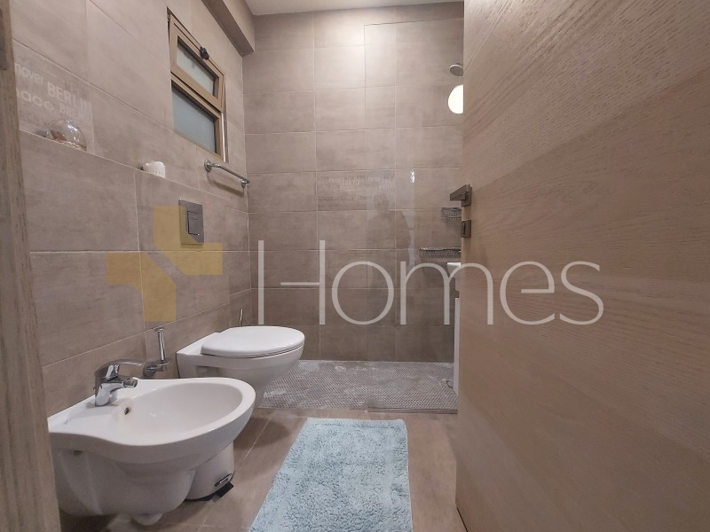 Ground floor with terrace for rent in Shmeisani building area of 112m ...