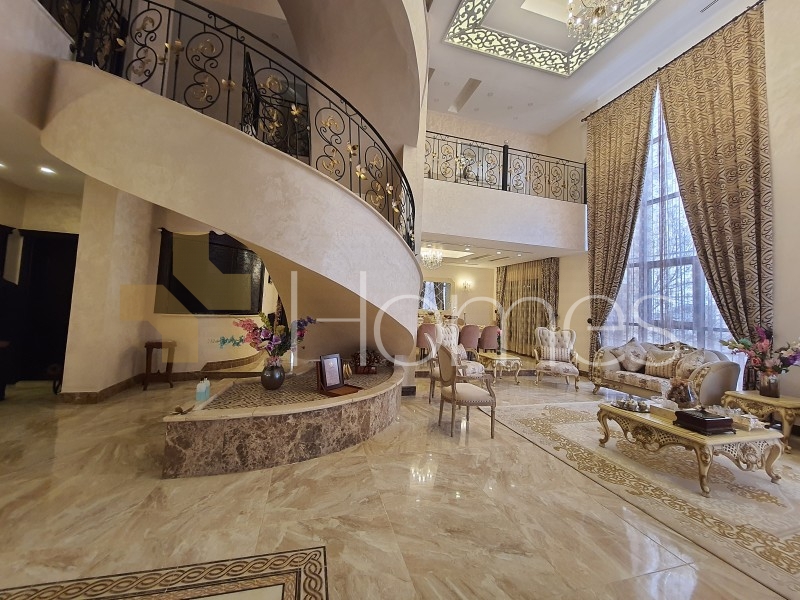 Luxurious furnished standalone villa for sale in Hay Al Mansour, building area 900 m Homes-Jordan