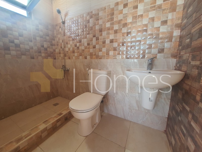 Duplex last floor with roof for sale in Marj Al-Hamam 180m Homes-Jordan