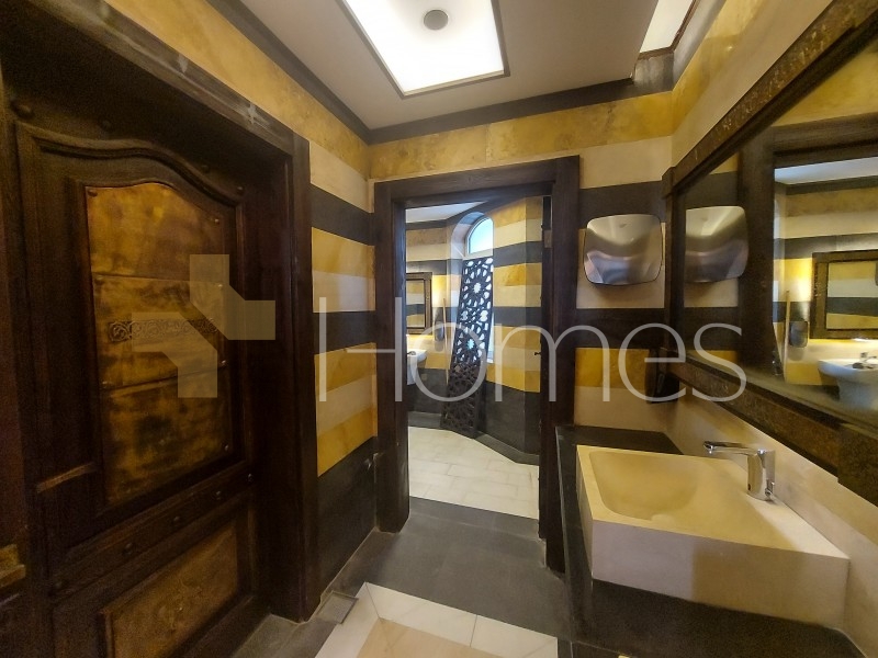 Commercial building on two street for sale in Abdoun, area of 1680m ...