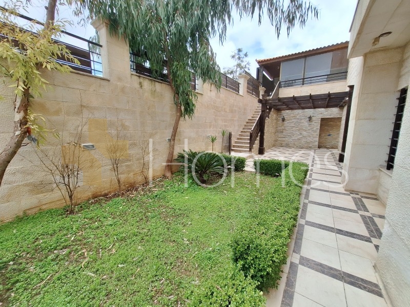 Apartment with garden and private garage for sale in Arqoob Khalda ...